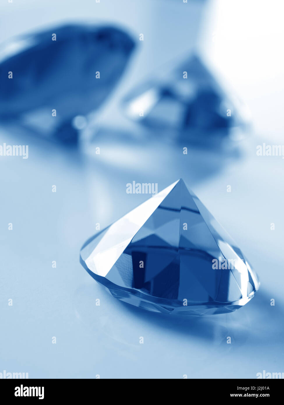 Big diamonds hi-res stock photography and images - Alamy