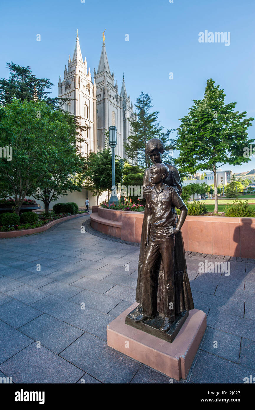 Boy jesus temple High Resolution Stock Photography and Images - Alamy
