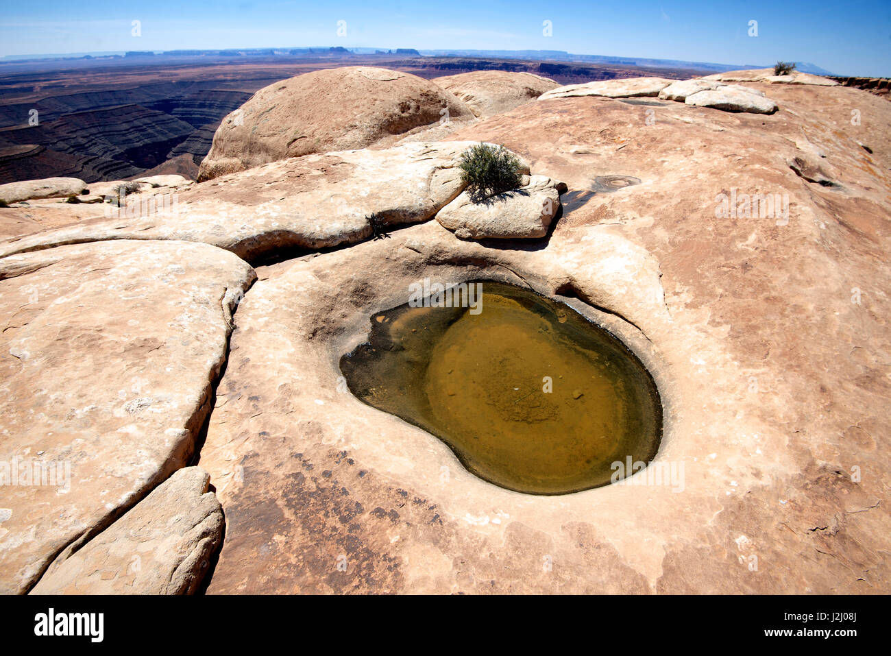 Catch basins hi-res stock photography and images - Alamy