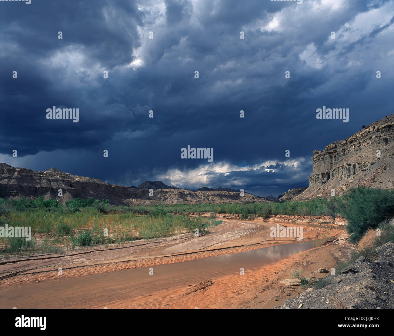 Prairie river large format sizes hi-res stock photography and images ...