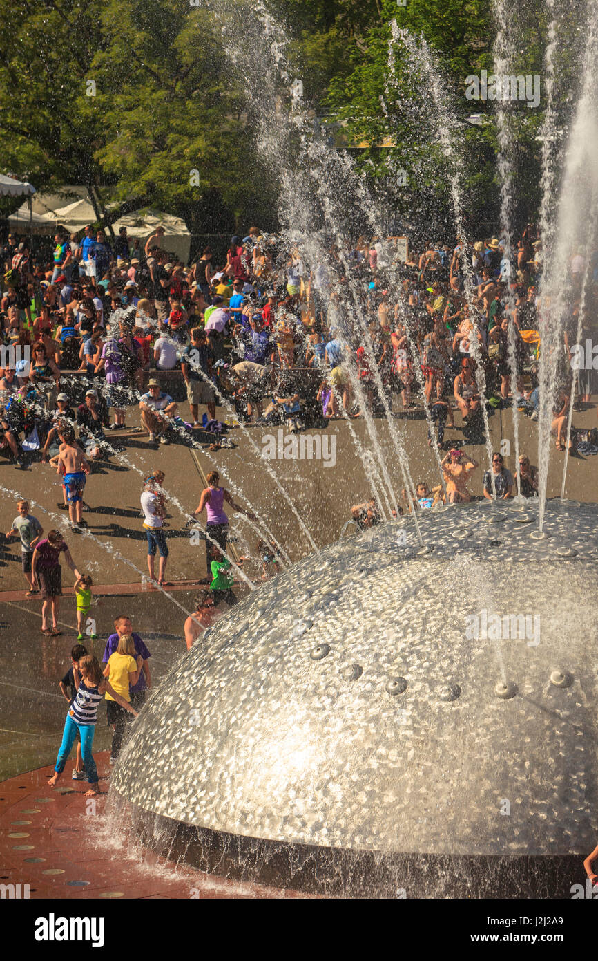 Fun around Seattle Center Fountain, Folklife Festival, Seattle Center ...