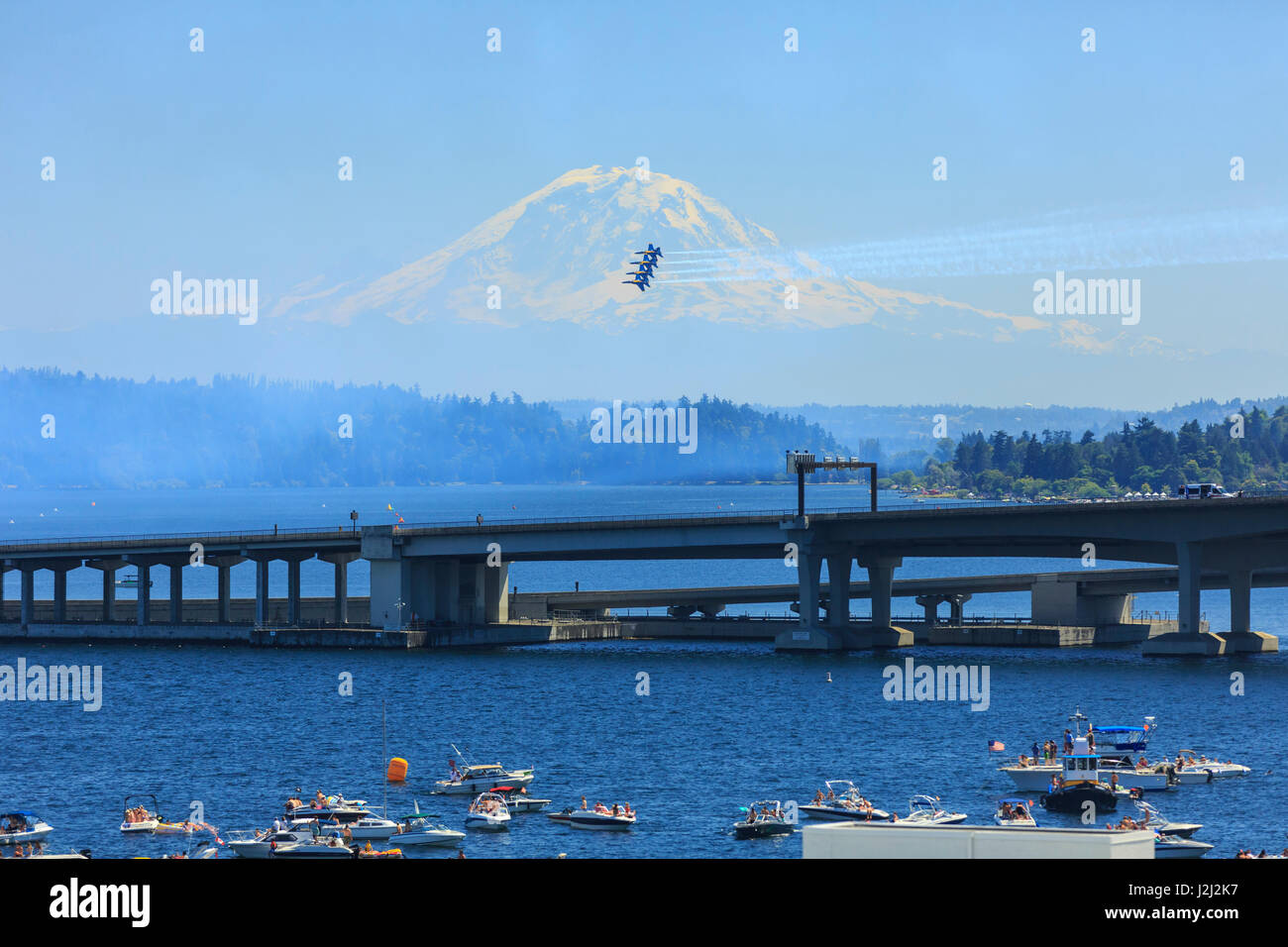 U.S. Naval airshow Blue Angels, Lake Washington, Seafair Celebration ...