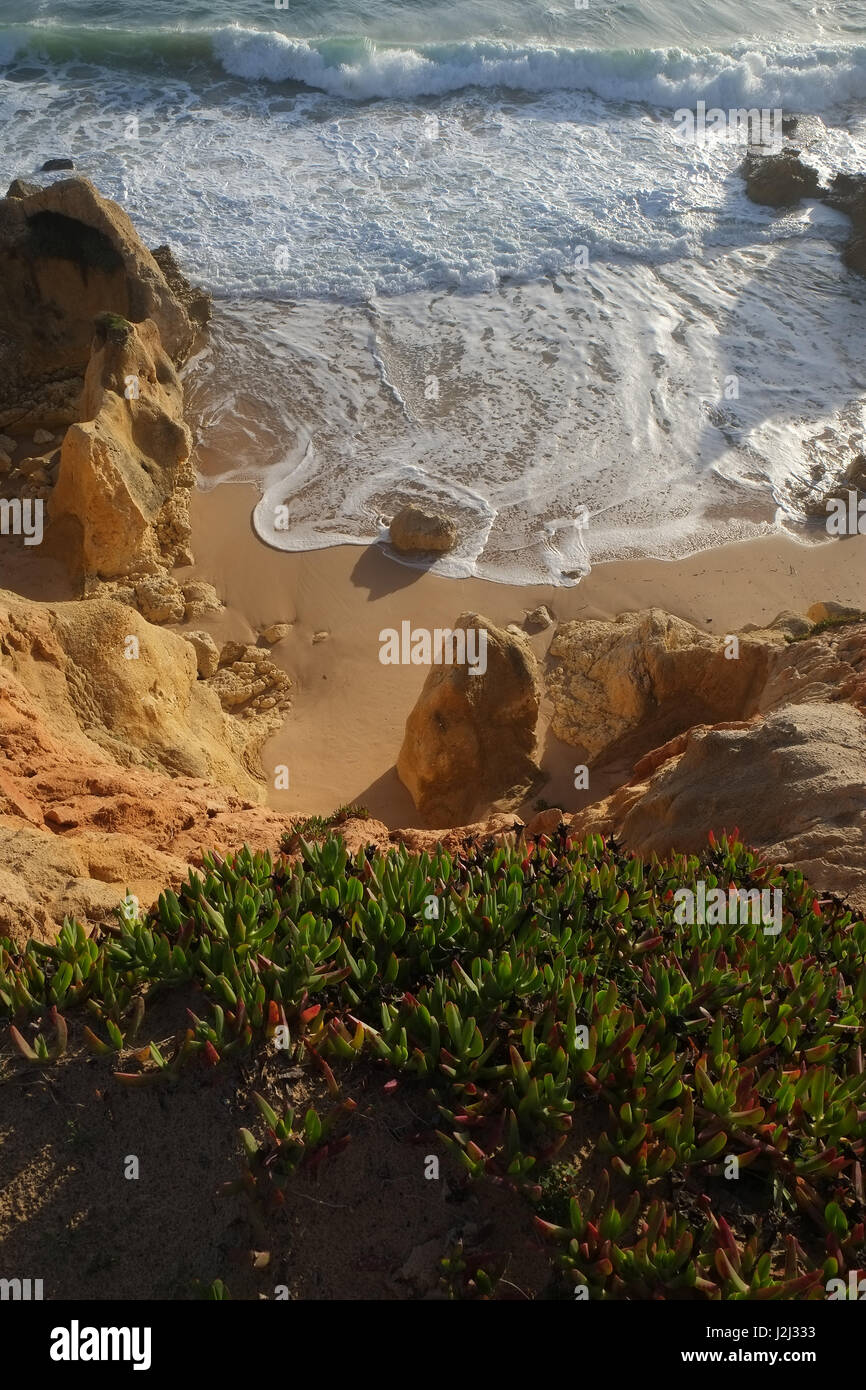 Chiringuitos beach (Gale beach) scenery in Albufeira. Algarve, Portugal ...