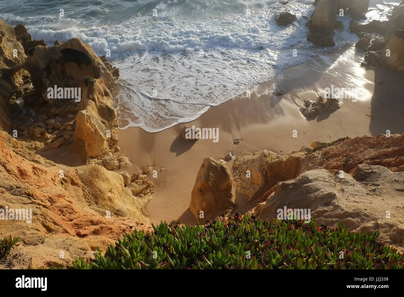 Chiringuitos beach (Gale beach) scenery in Albufeira. Algarve, Portugal ...