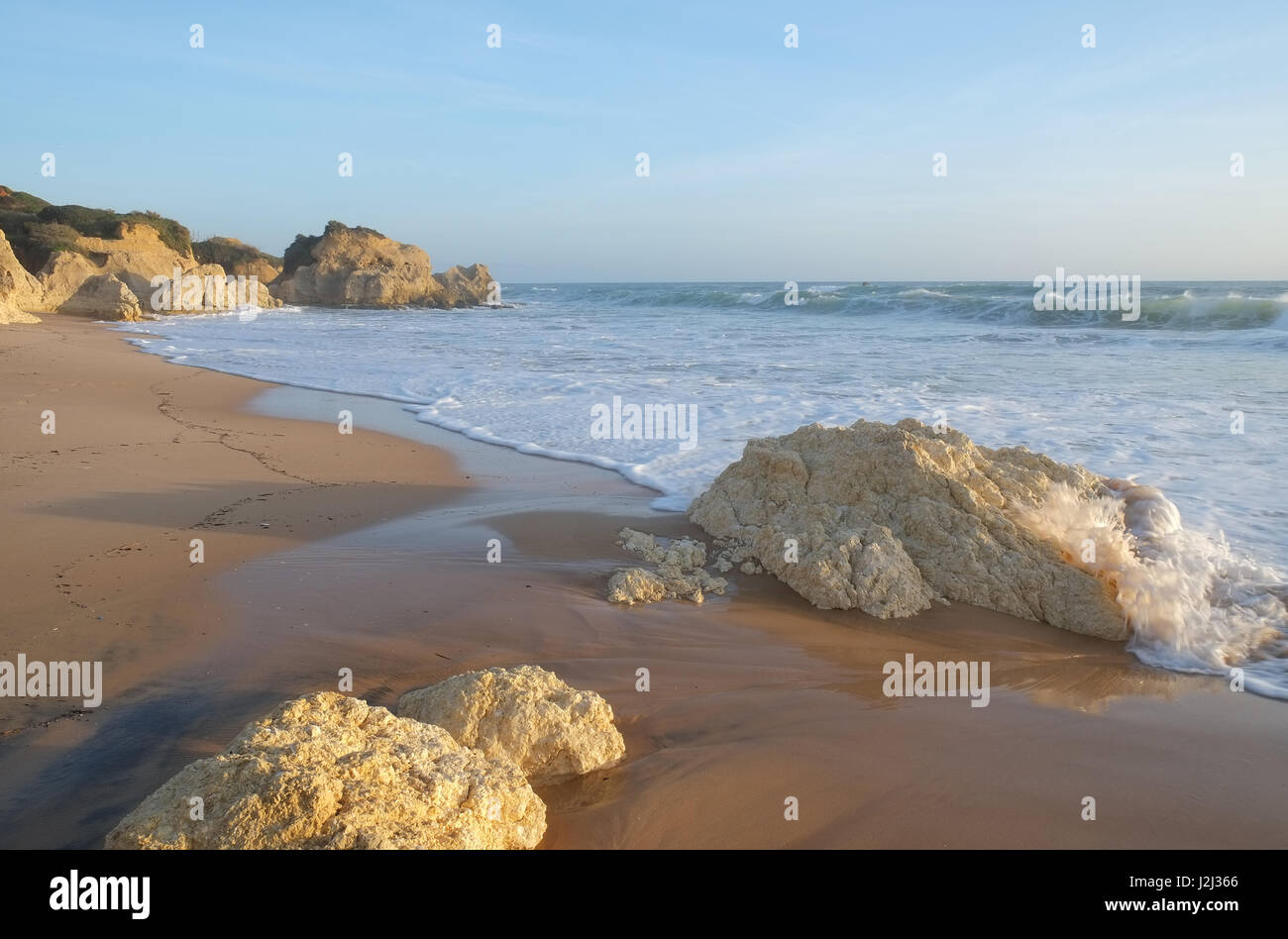 Chiringuitos beach (Gale beach) scenery in Albufeira. Algarve, Portugal ...