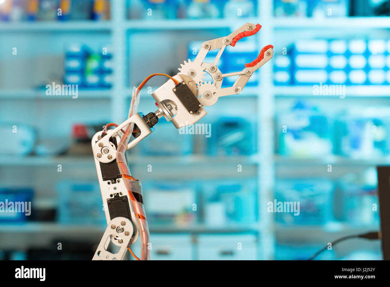 Robotic arm hi-res stock photography and images - Alamy