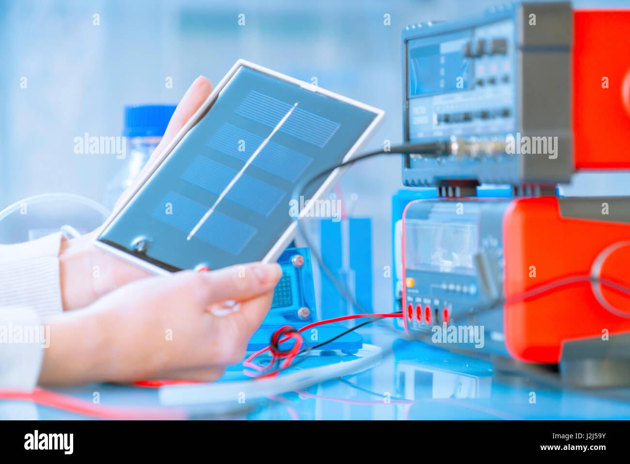 Solar cell industrial hi-res stock photography and images - Alamy