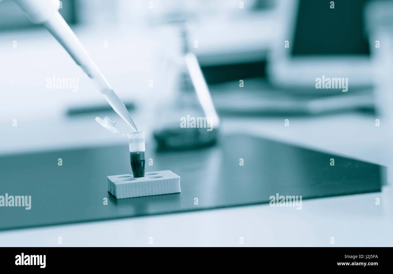 Micropipette and eppendorf tube Stock Photo - Alamy