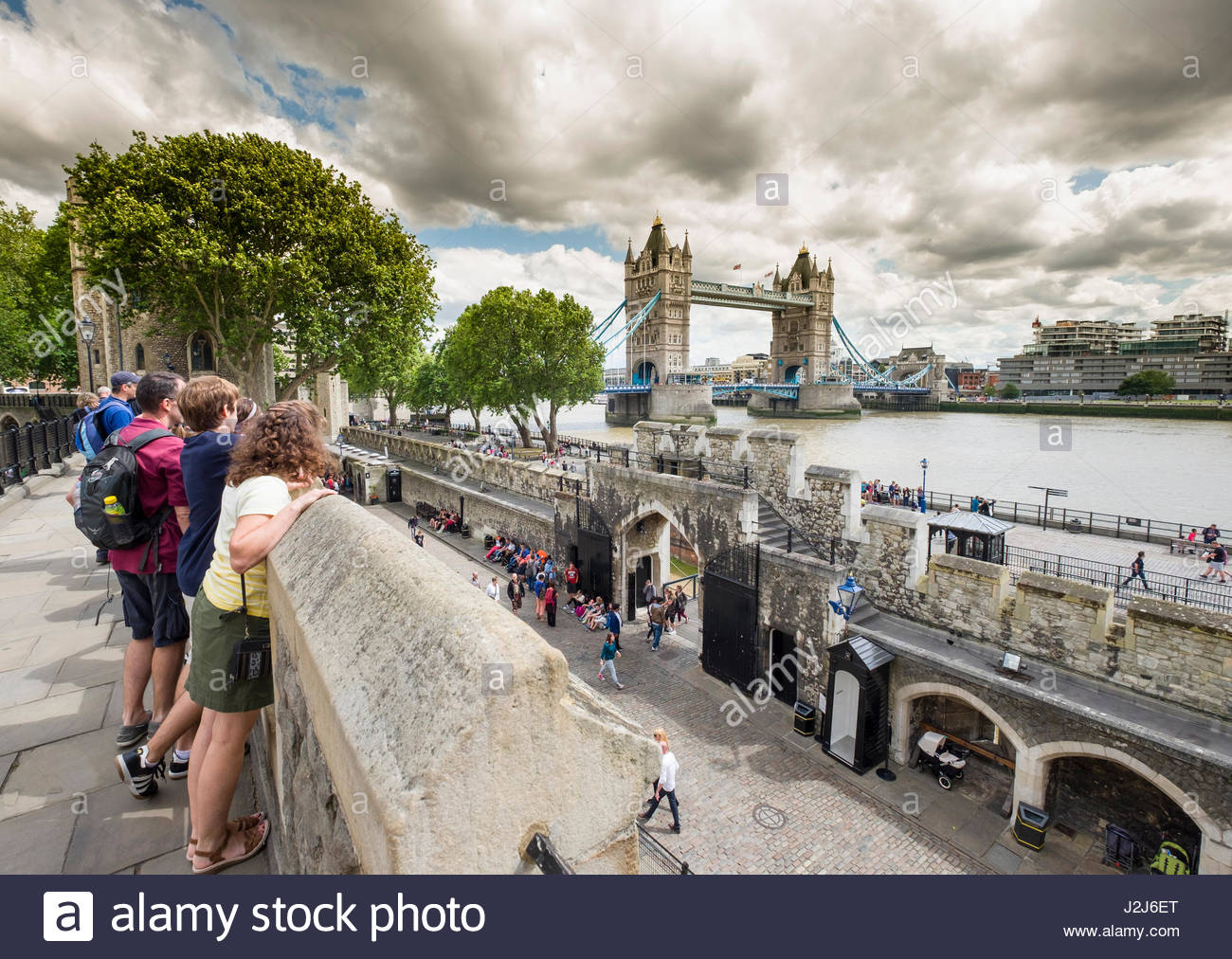 Watergate And Bridge High Resolution Stock Photography and Images - Alamy