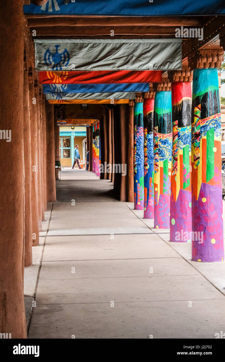 Colorful columns hi-res stock photography and images - Alamy