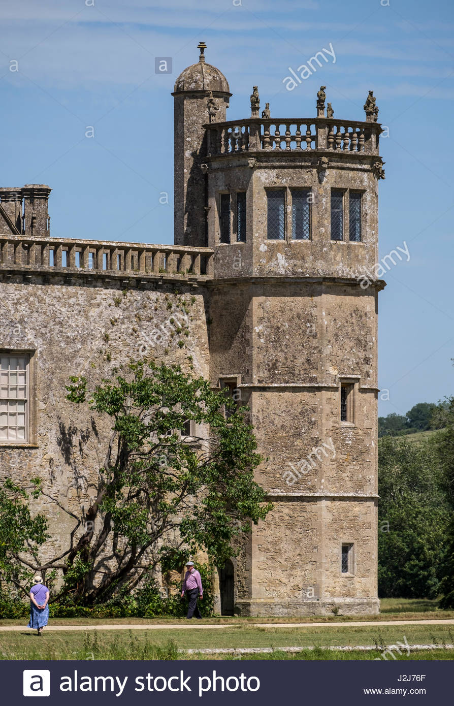 Lacock Abbey Stock Photos & Lacock Abbey Stock Images - Alamy