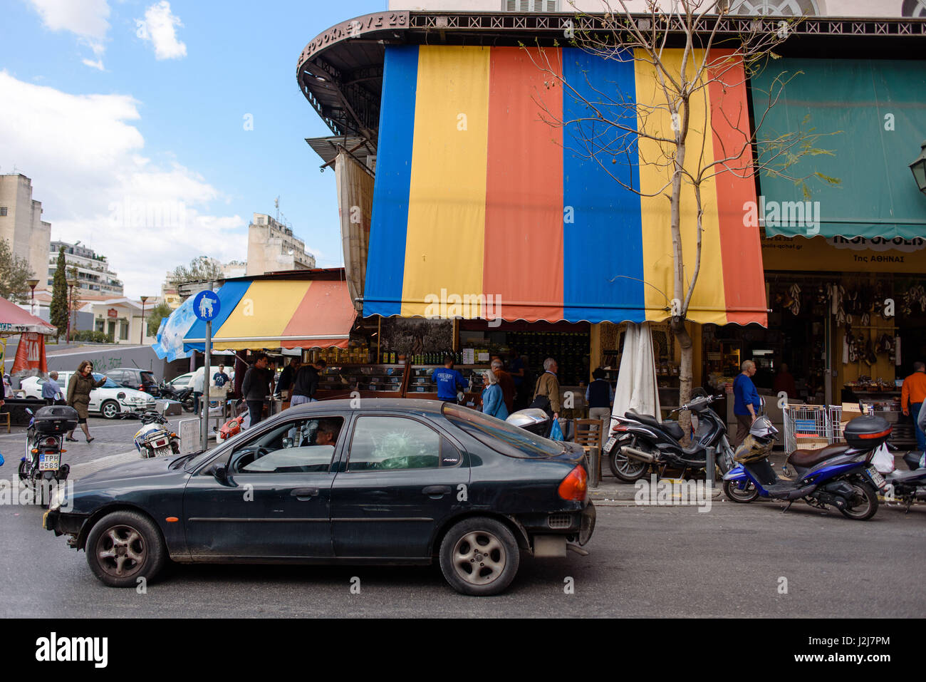 Street traffic in athens hi-res stock photography and images - Alamy