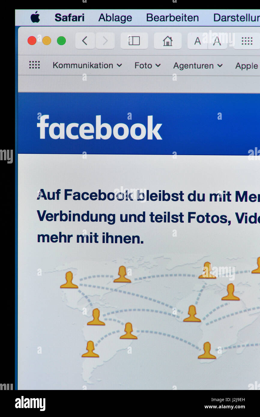 Pc laptop facebook page hi-res stock photography and images - Alamy