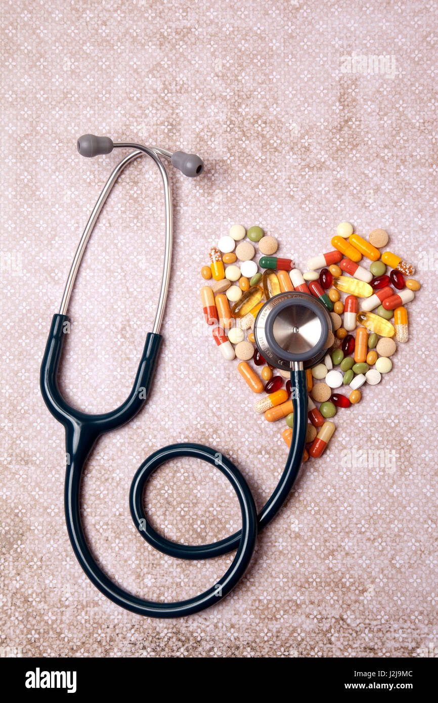 tablets, heart, medicine, stethoscope Stock Photo - Alamy