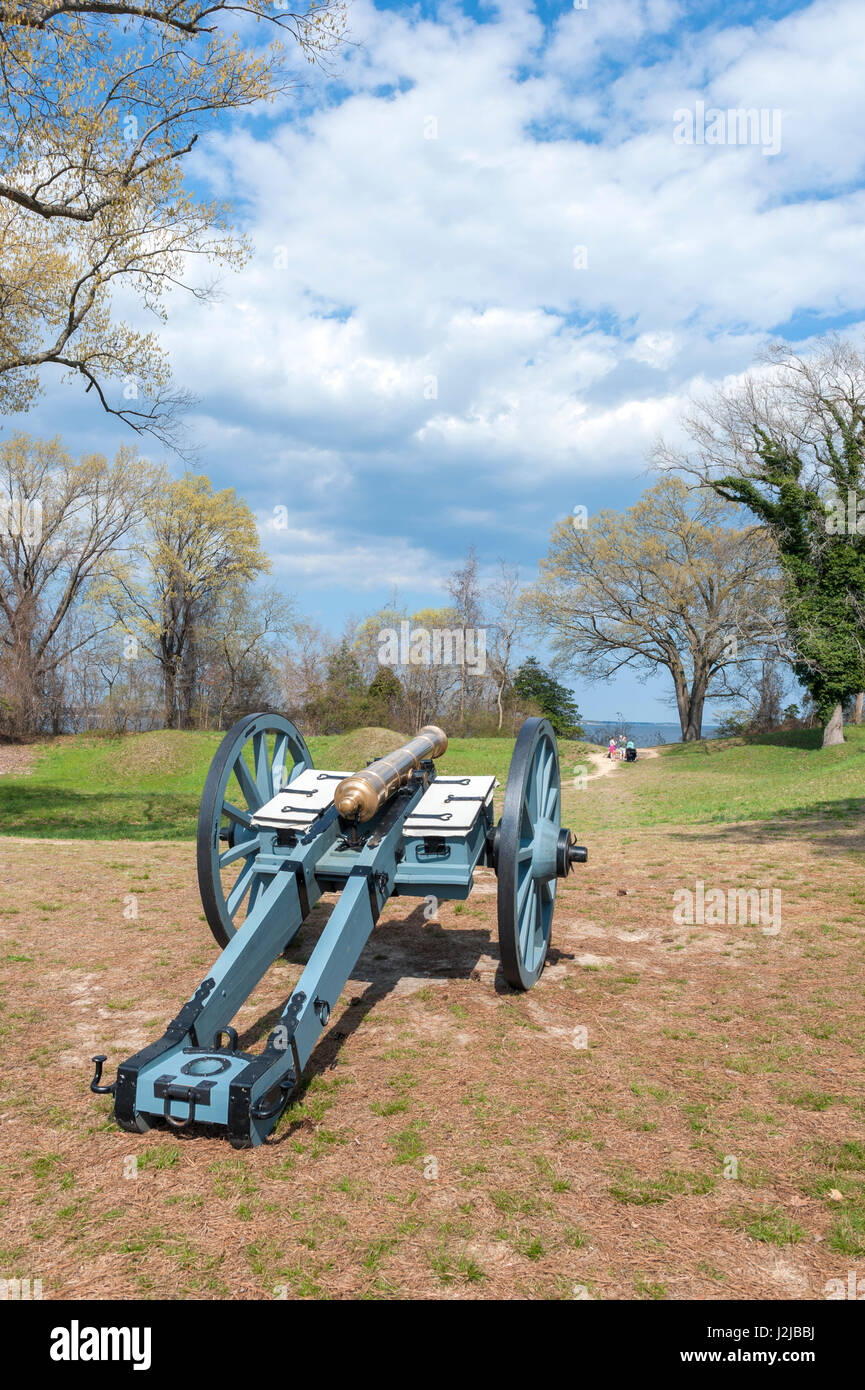 USA, Virginia, Yorktown, cannon on battlefield Stock Photo - Alamy