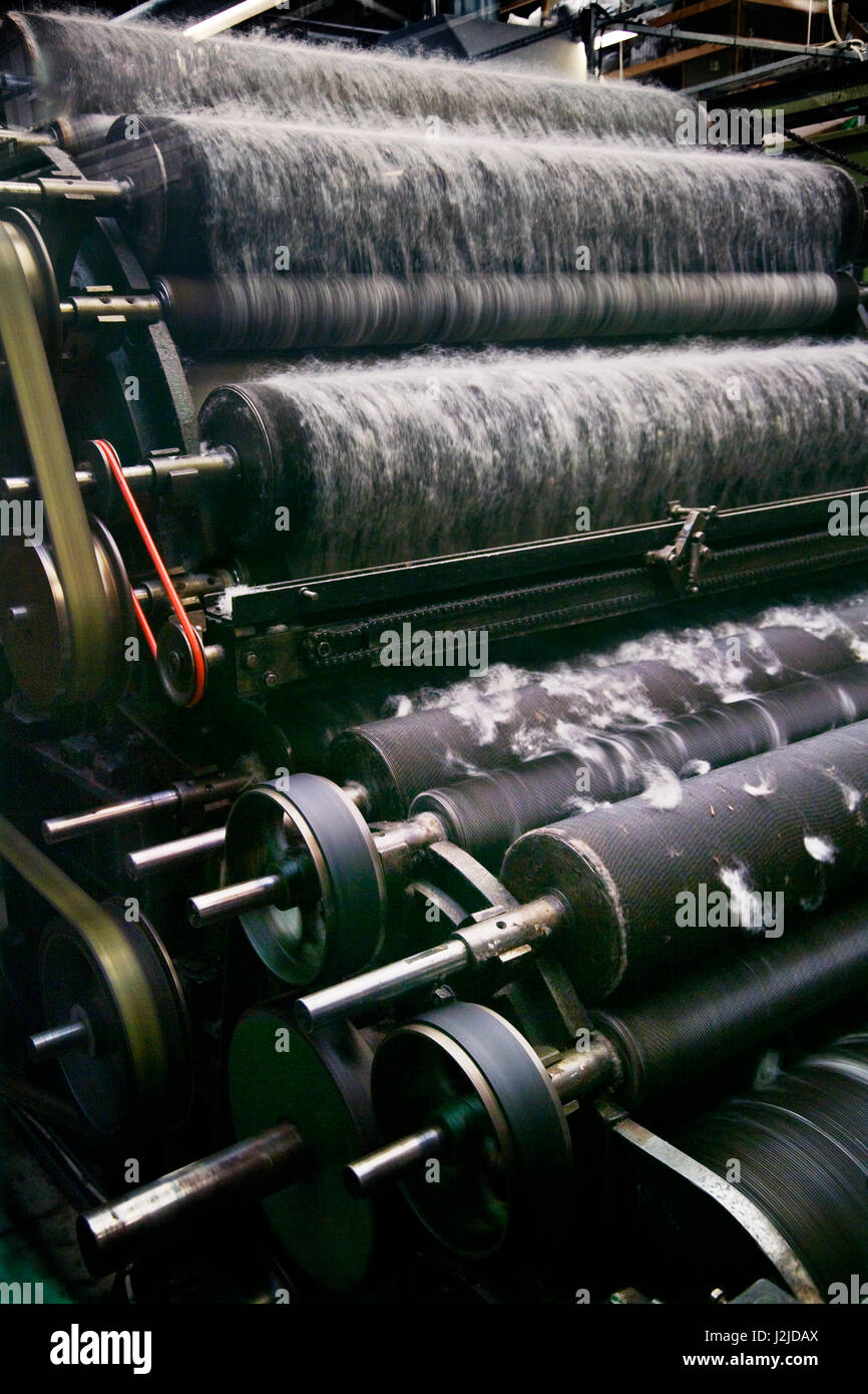 Wool combing machine hi-res stock photography and images - Alamy