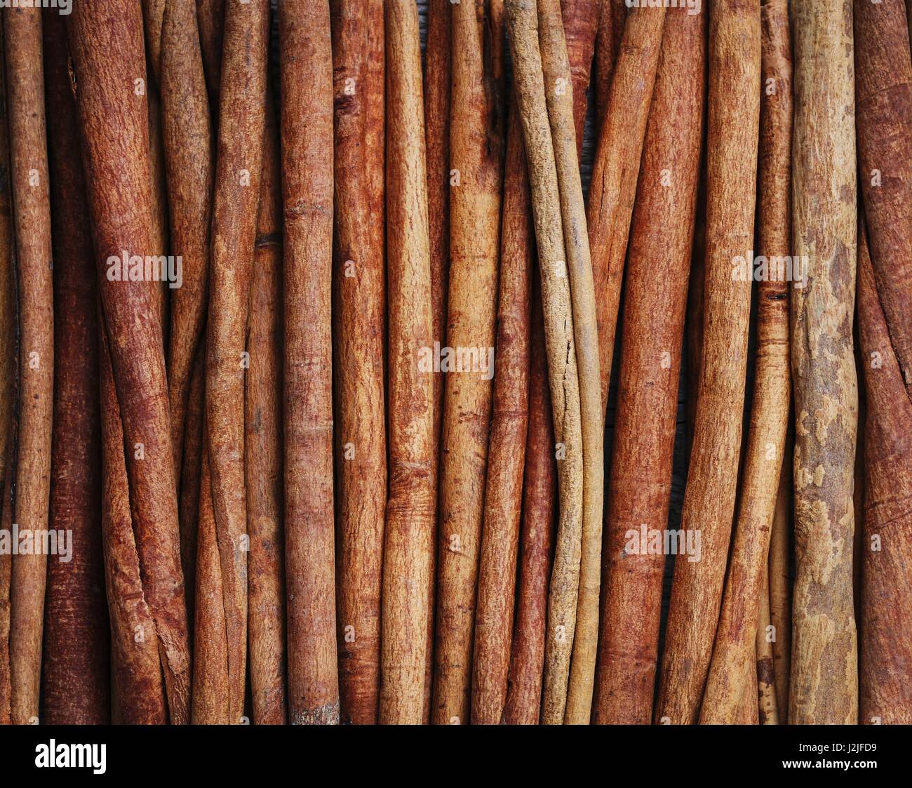 Cinnamon sticks background. Graphic resources Stock Photo - Alamy