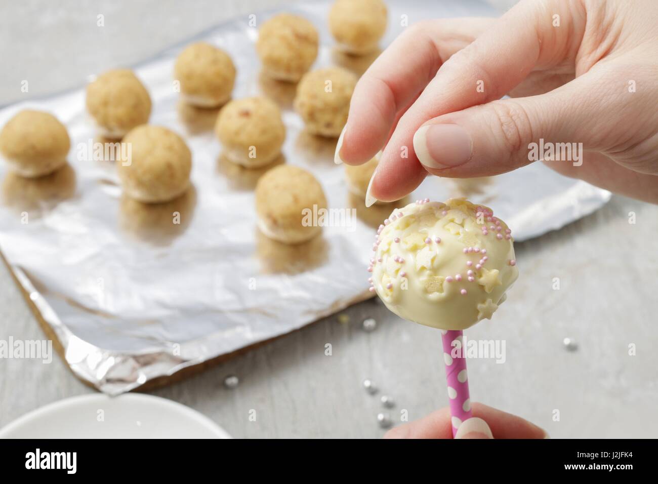 How to make cake pops. Step by step, tutorial Stock Photo - Alamy