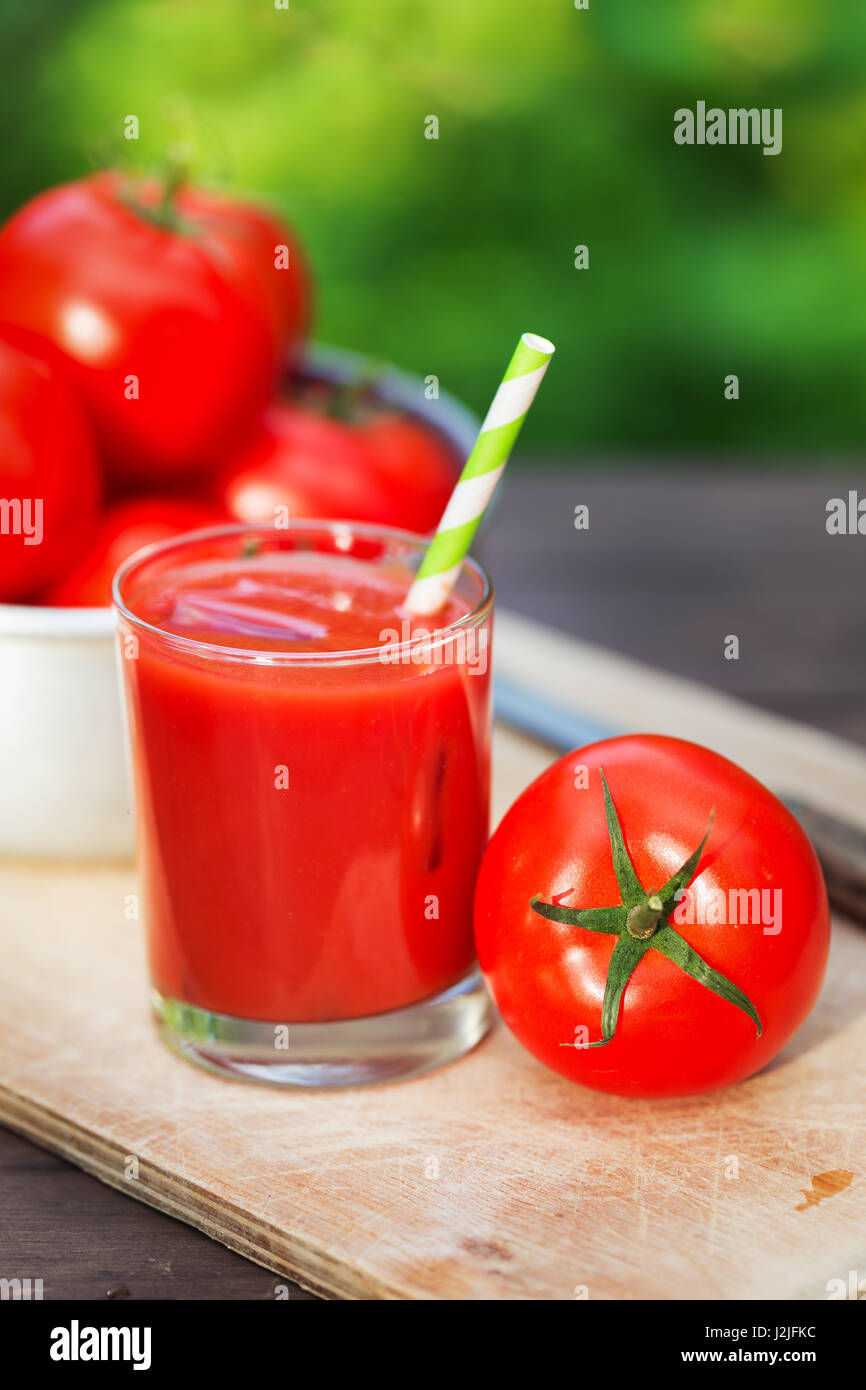 Fresh herb vegetable juice hi-res stock photography and images - Alamy