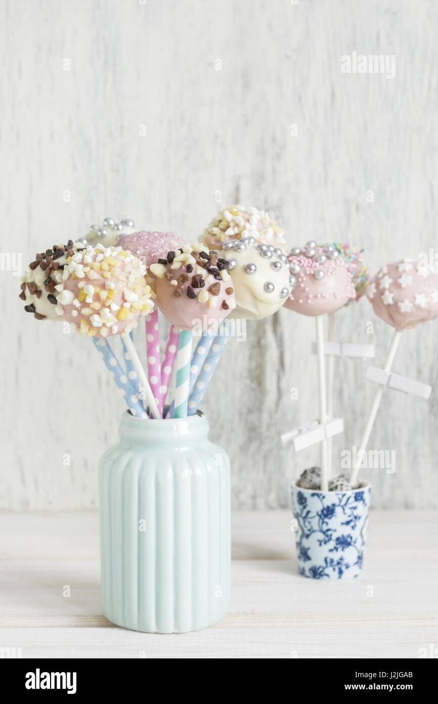 Cake pops dessert, party dish Stock Photo - Alamy