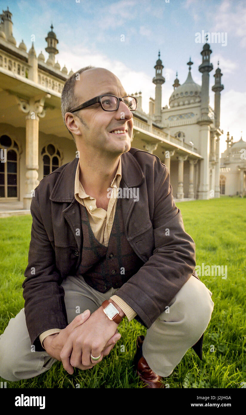 TV personality Simon Fanshawe in the grounds of Brighton Pavilion Stock ...