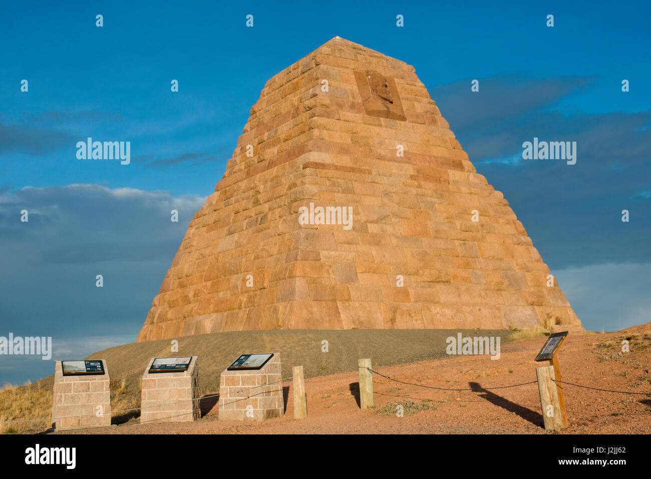 Ames brothers monument hi-res stock photography and images - Alamy