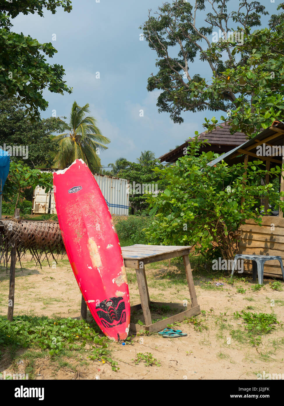 Broken surfboard on the beach, Sri Lanka Stock Photo - Alamy