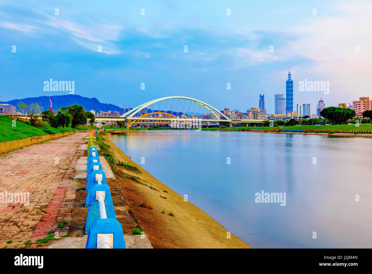 Keelung river hi-res stock photography and images - Alamy