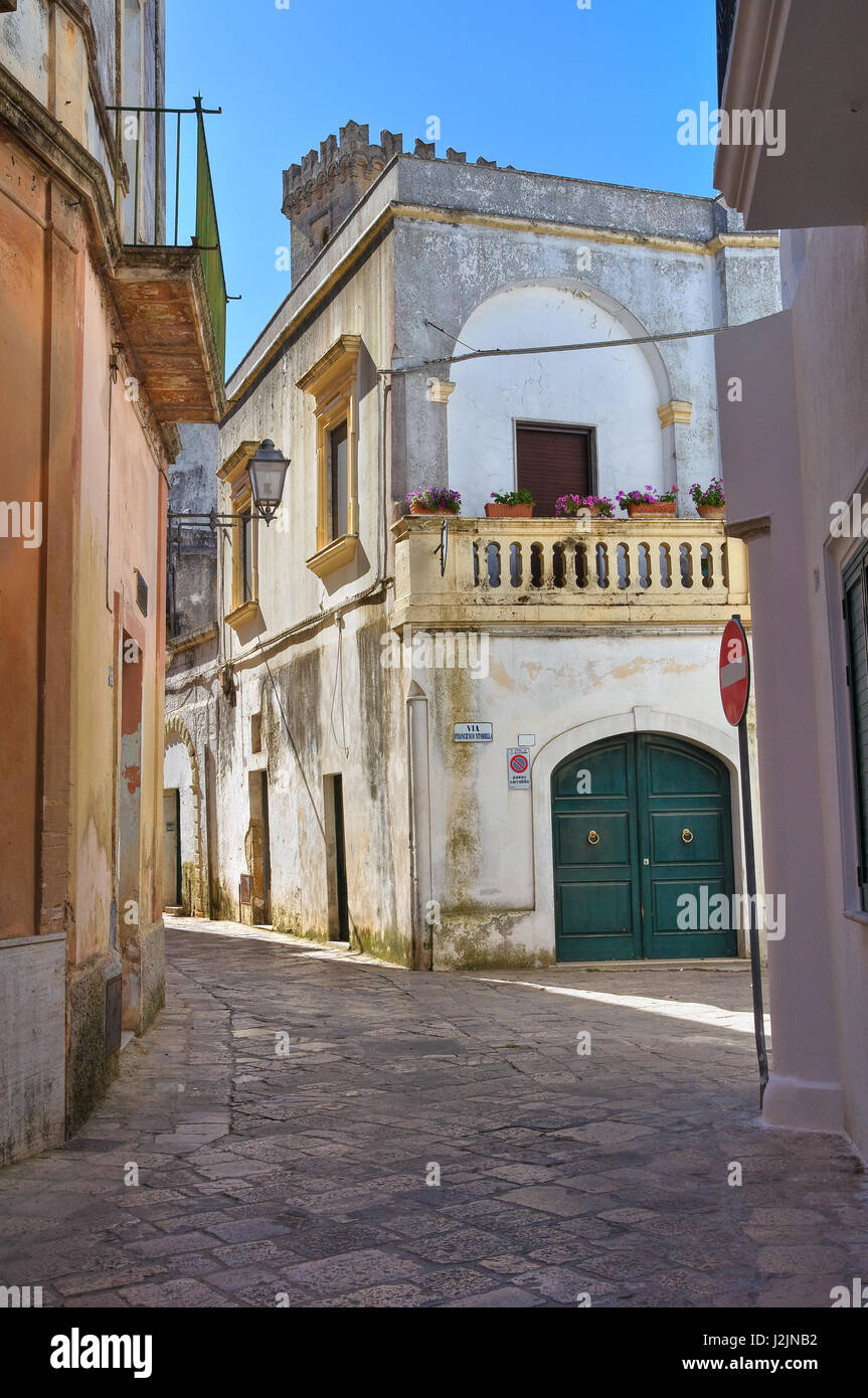 Alleyway. Alessano. Puglia. Italy Stock Photo - Alamy