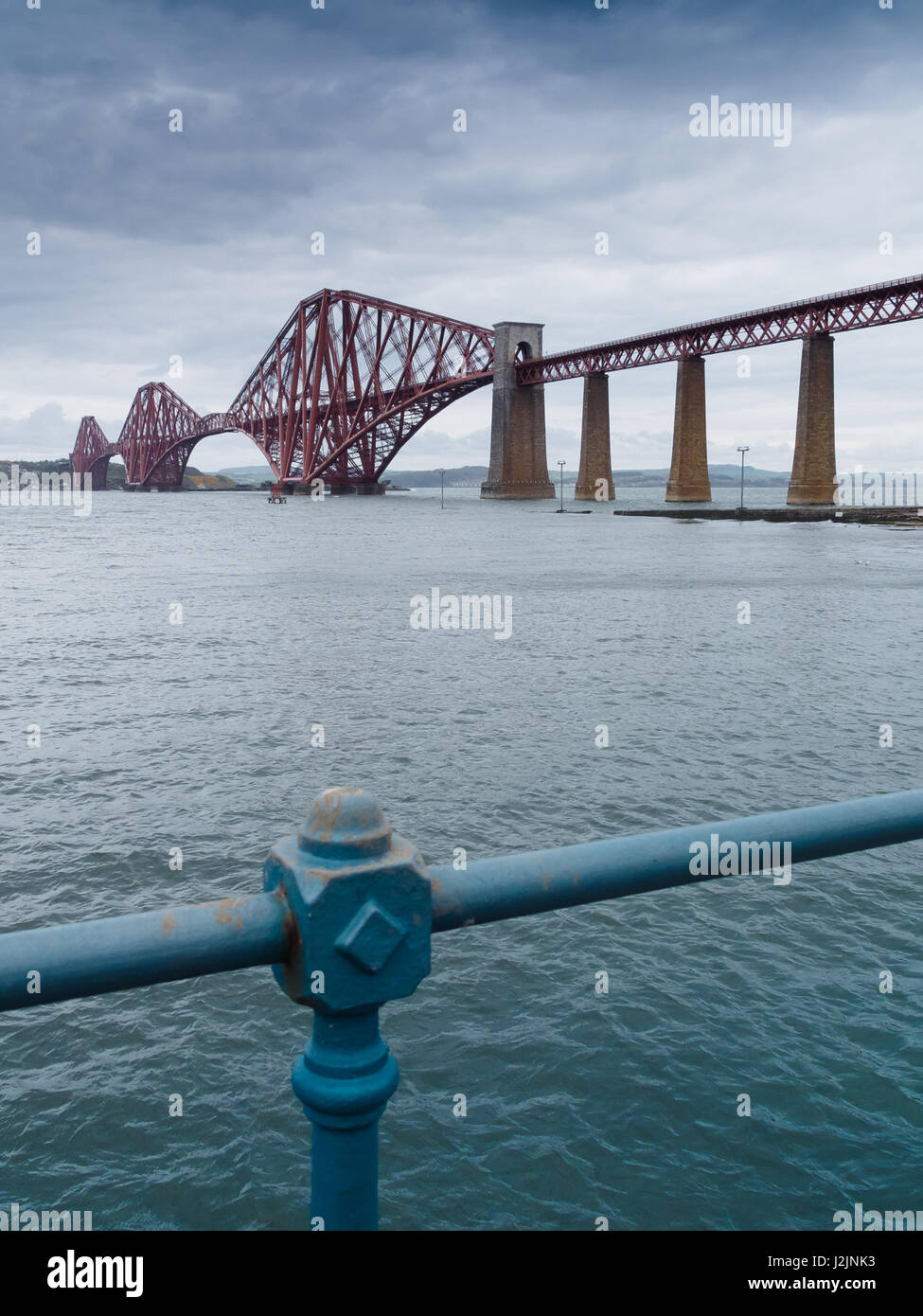 forth railway bridge in scotland Stock Photo - Alamy