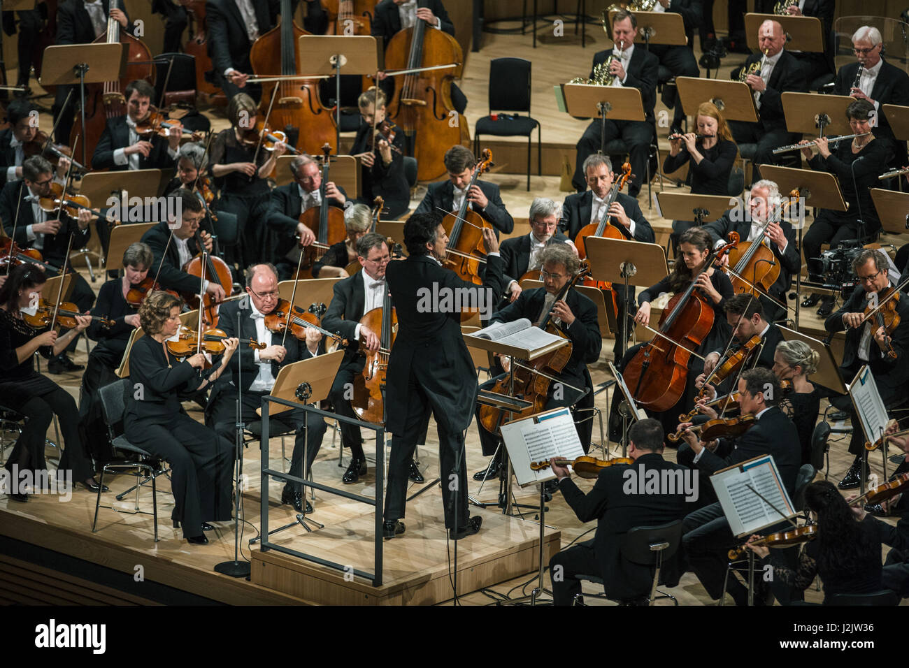 Dresdner philharmonie hi-res stock photography and images - Alamy