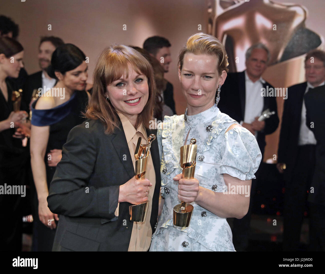 Berlin, Germany. 28th Apr, 2017. Maren Ade (l) and actress Sandra ...