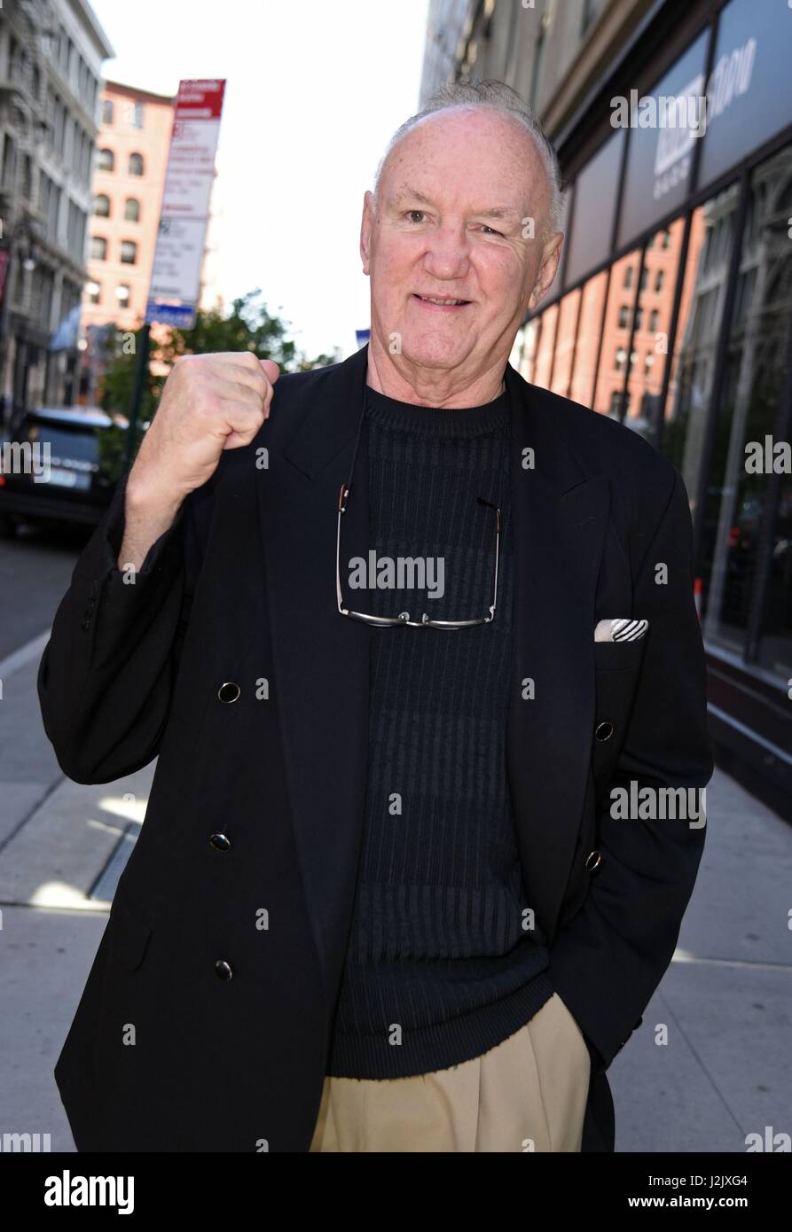 Chuck wepner hi-res stock photography and images - Alamy