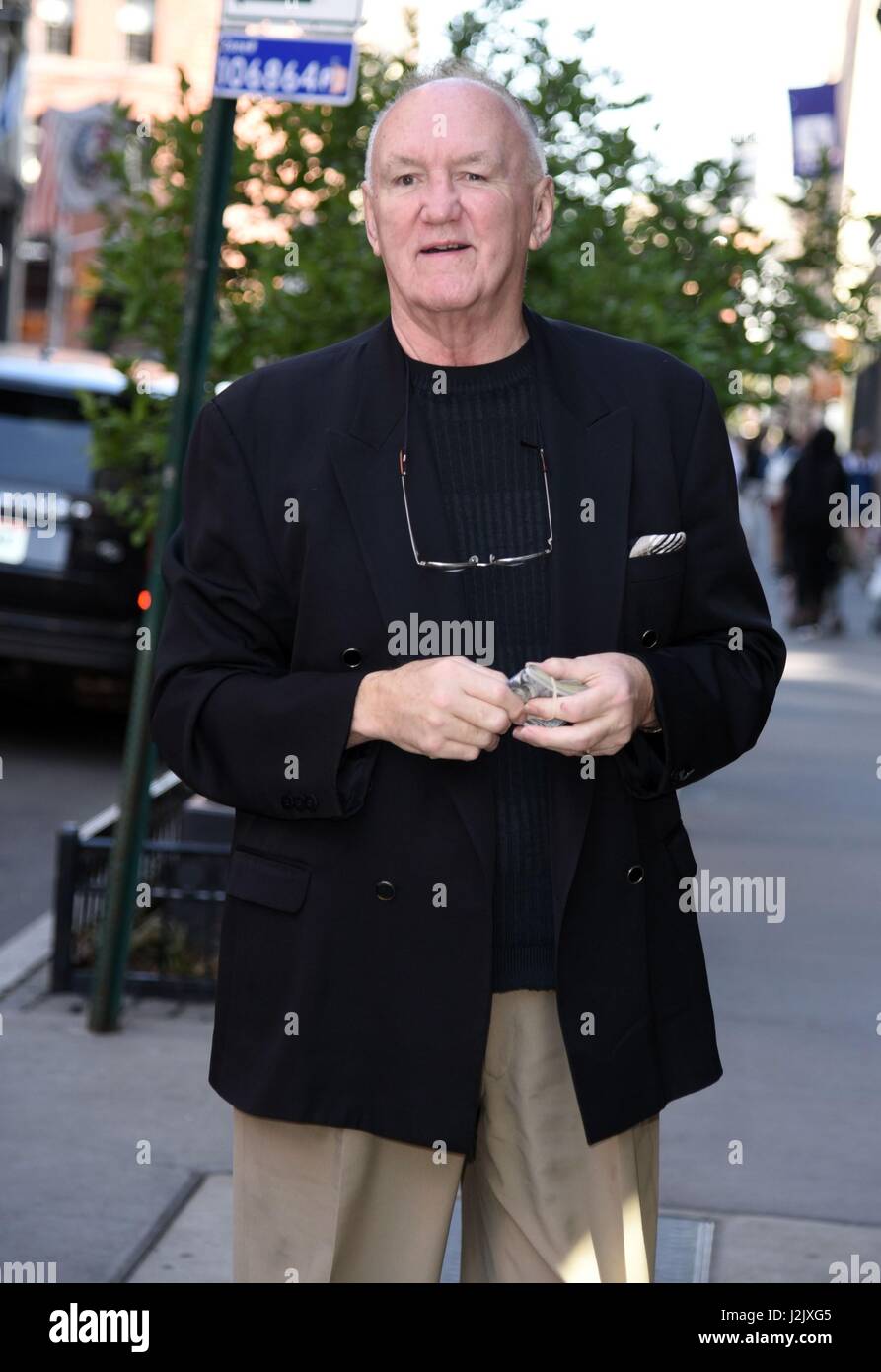 Chuck wepner hi-res stock photography and images - Alamy