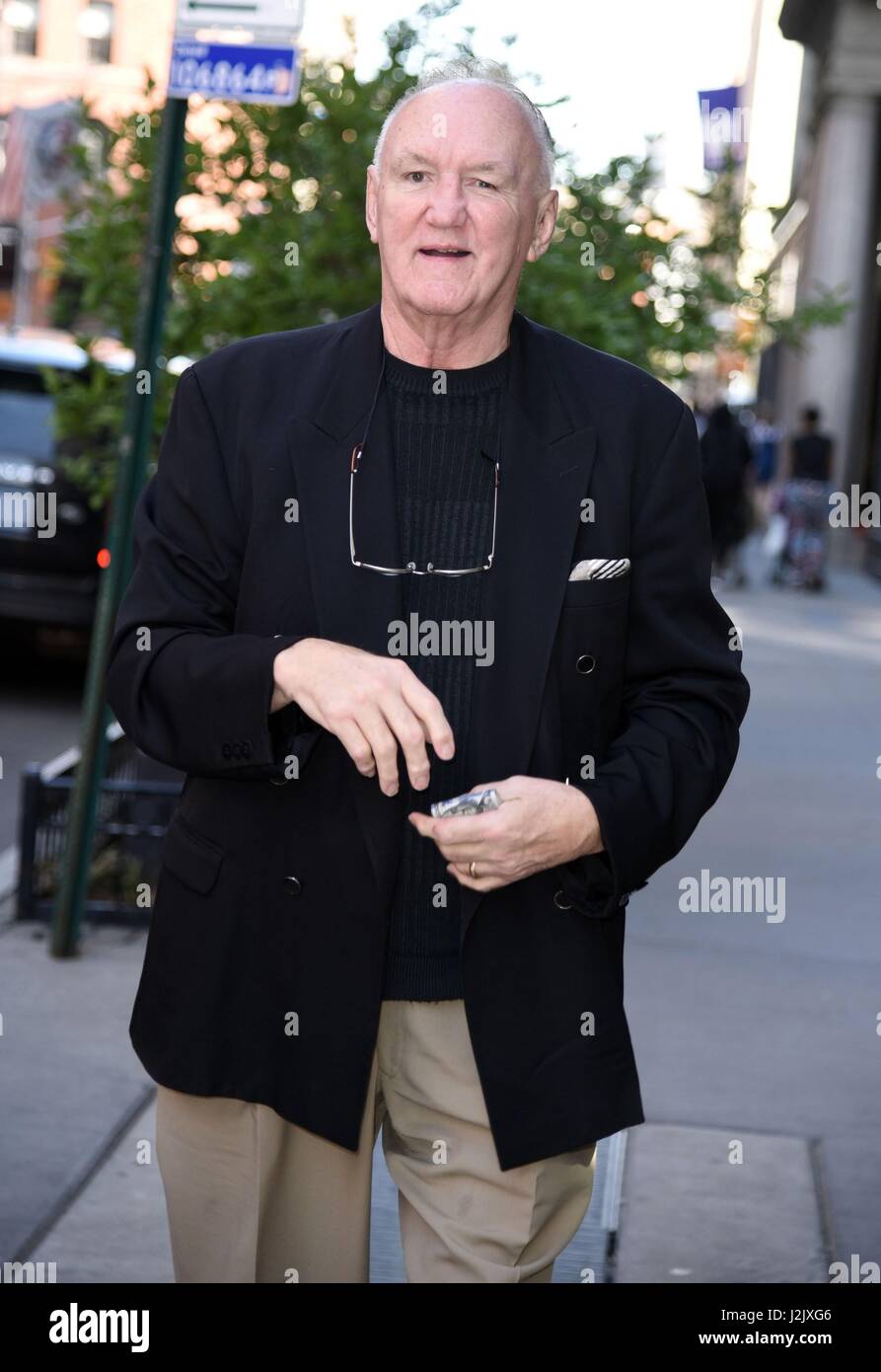 Chuck wepner hi-res stock photography and images - Alamy