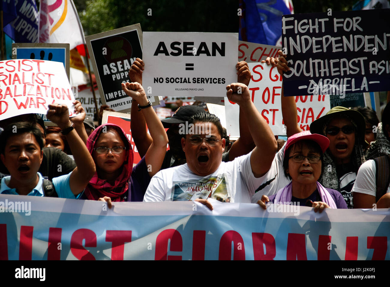 Philippines. 29th Apr, 2017. Protesters from different groups converged ...