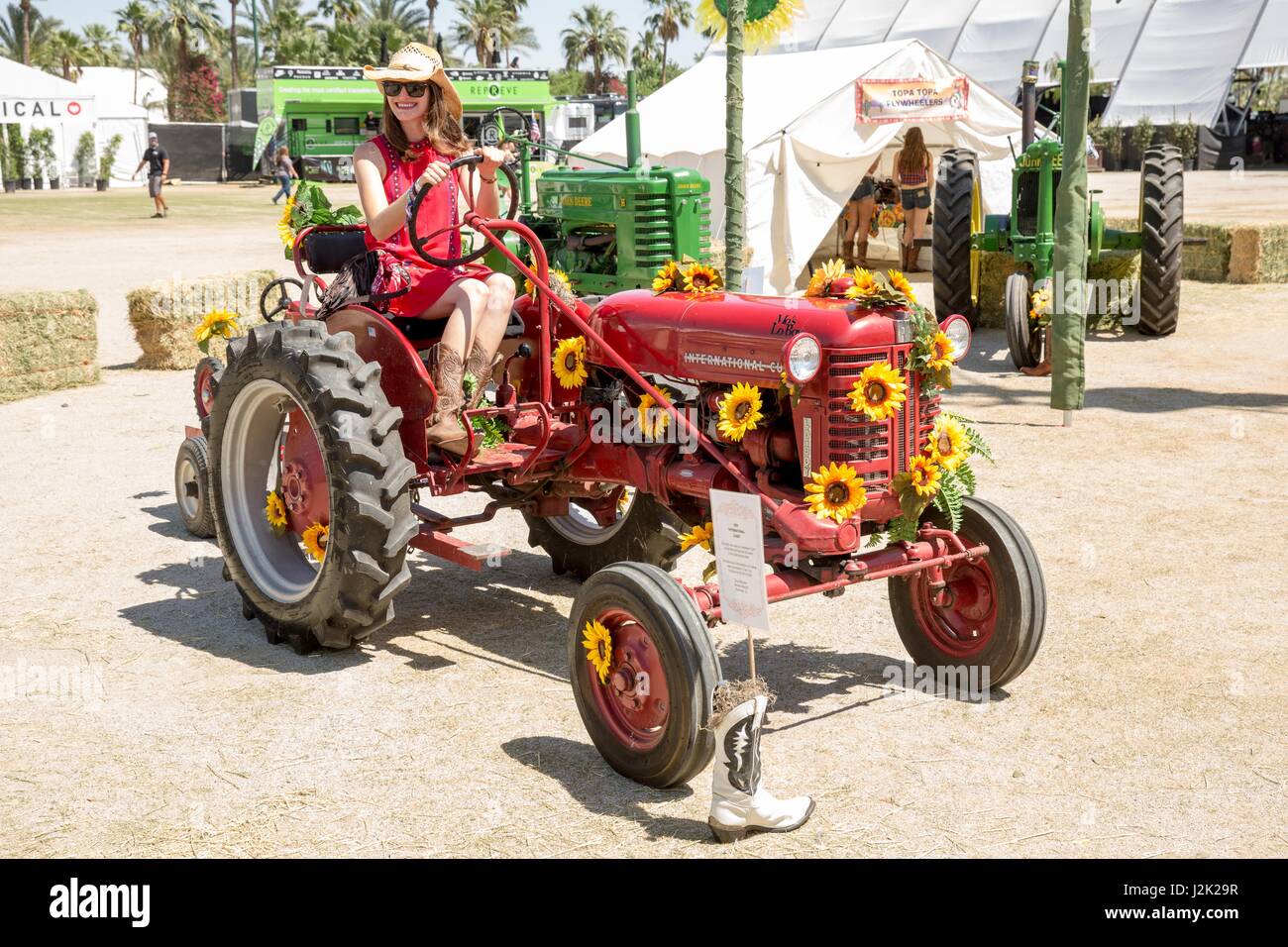 Stagecoach country music festival fan hi-res stock photography and ...