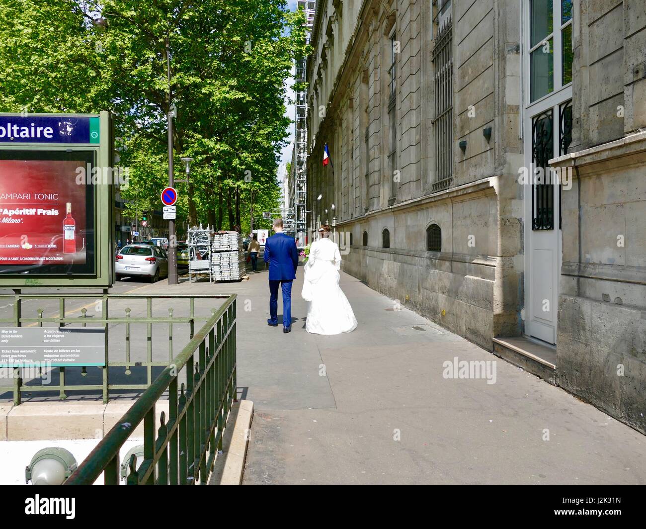 Paris, France, 29 April, 2017. Bridal couple leaves the Mairie (City ...