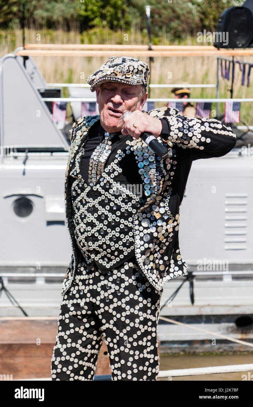 Salute to the 40s re-enactment event. Popular singer Mickey Driver ...