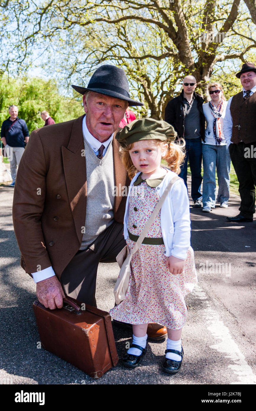 Ww2 suitcase hi-res stock photography and images - Alamy