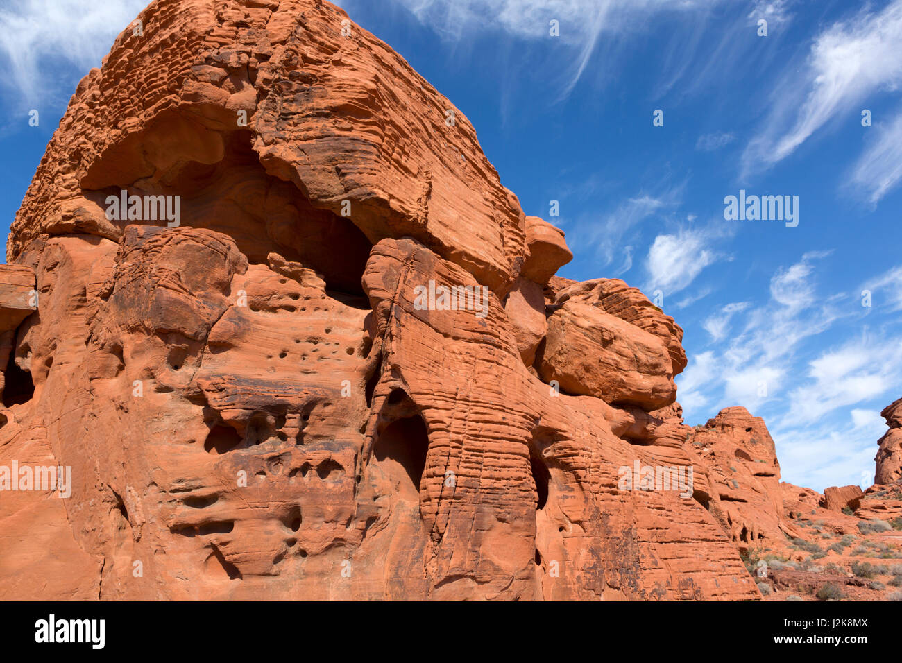 Red sandstone formations in the Valley of Fire State Park, Nevada, USA ...