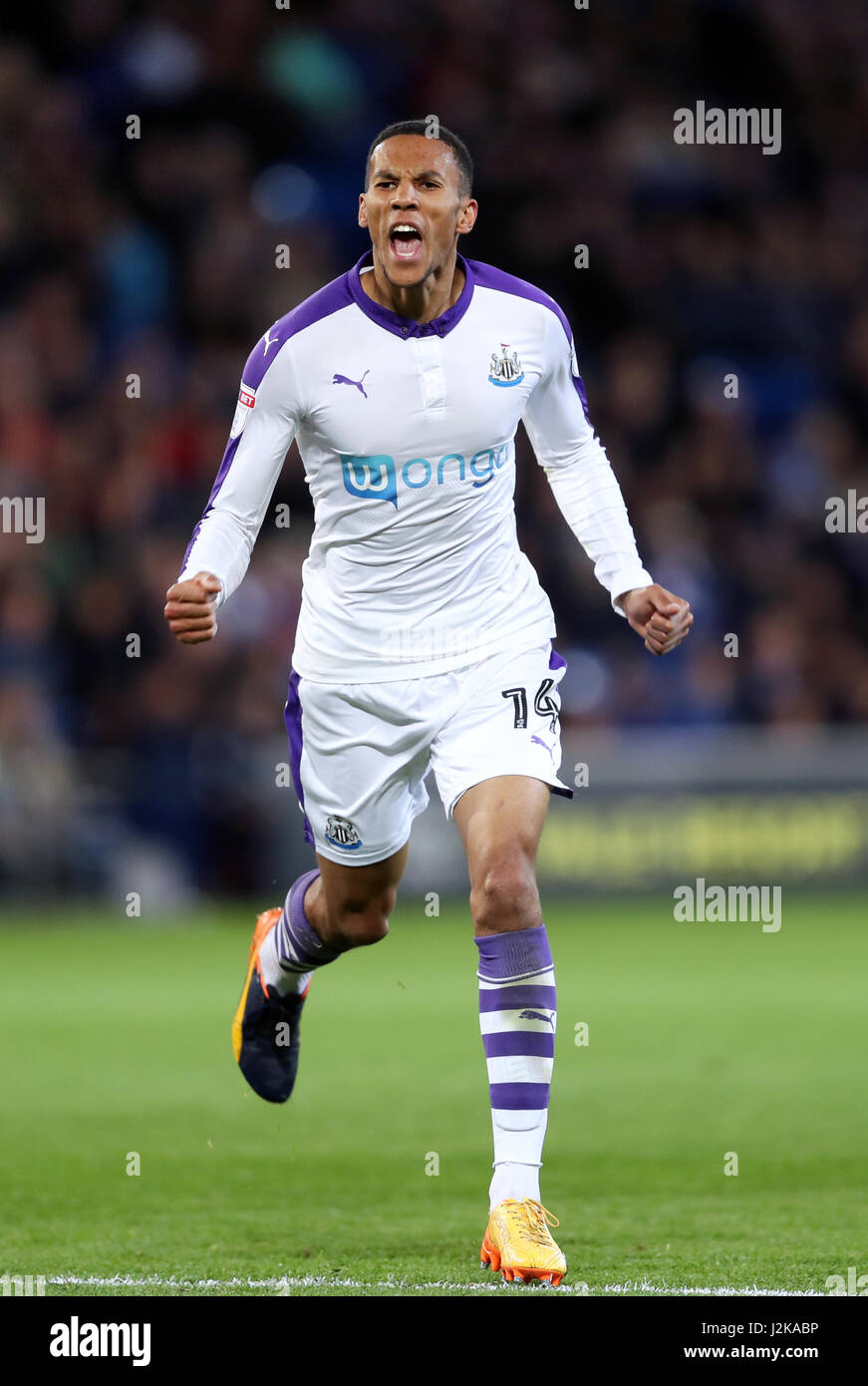 Newcastle United's Isaac Hayden celebrates scoring his side's second ...