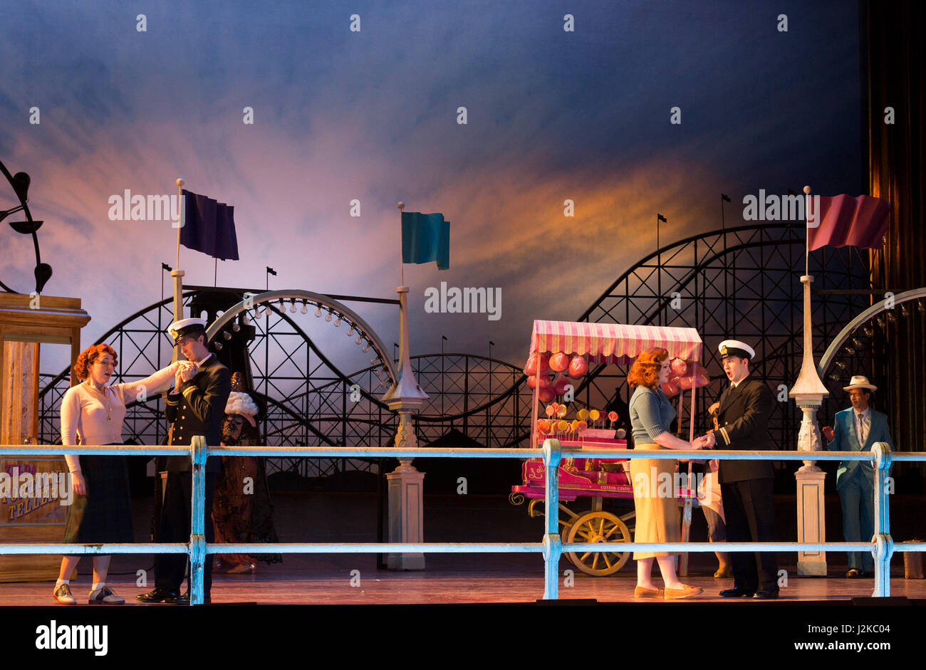 L-R: Christine Rice as Dorabella, Randall Bills as Ferrando, Kate ...