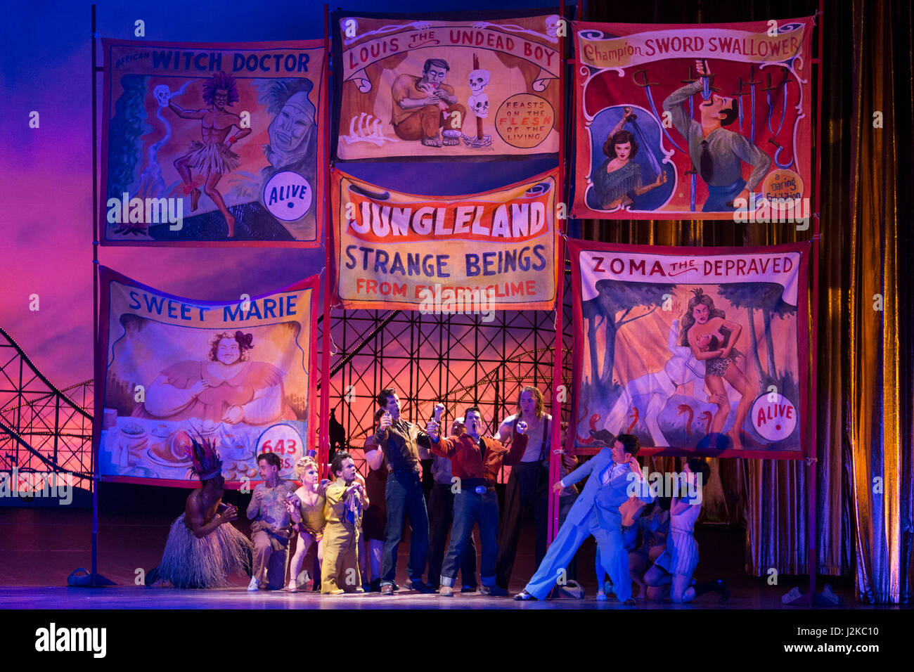 At centre: Randall Bills as Ferrando, Marcus Farnsworth as Guglielmo ...