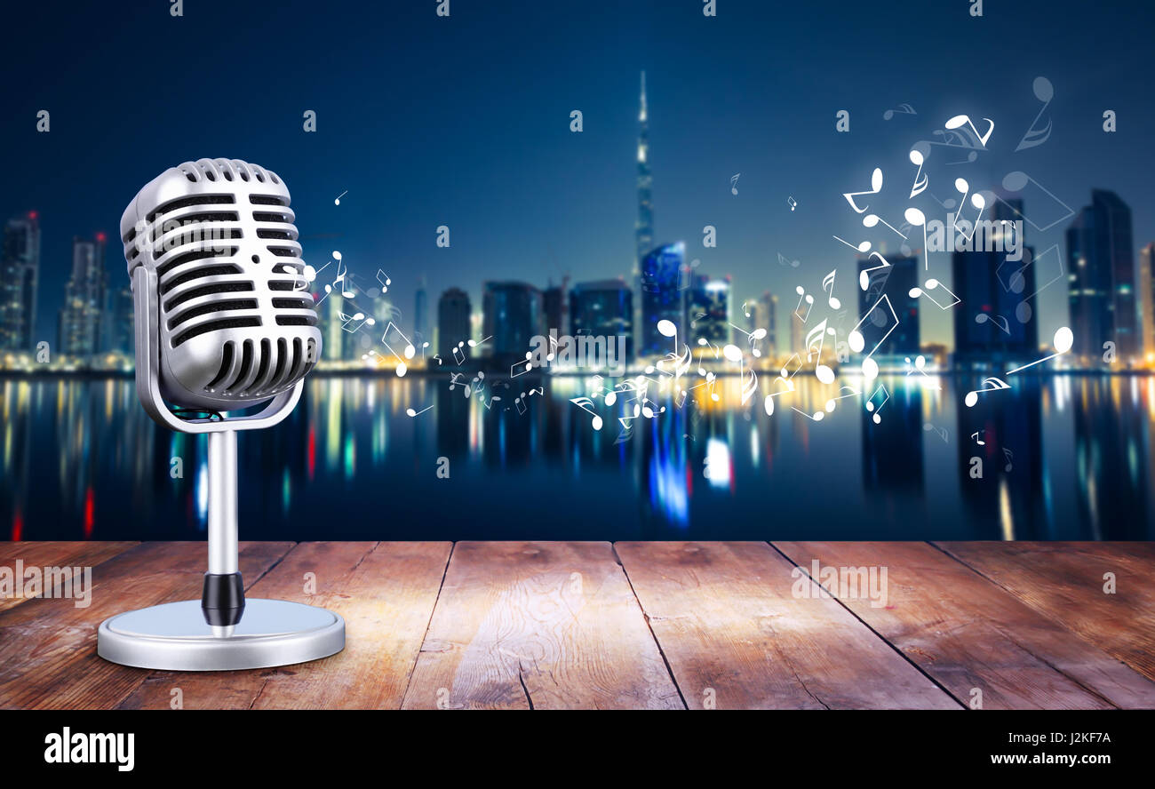Microphone nostalgic hi-res stock photography and images - Alamy