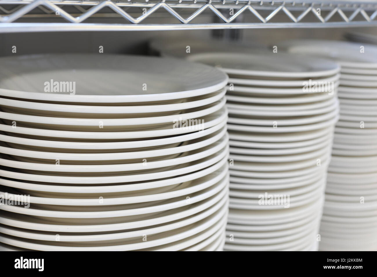 Piles Of Plates High Resolution Stock Photography and Images - Alamy