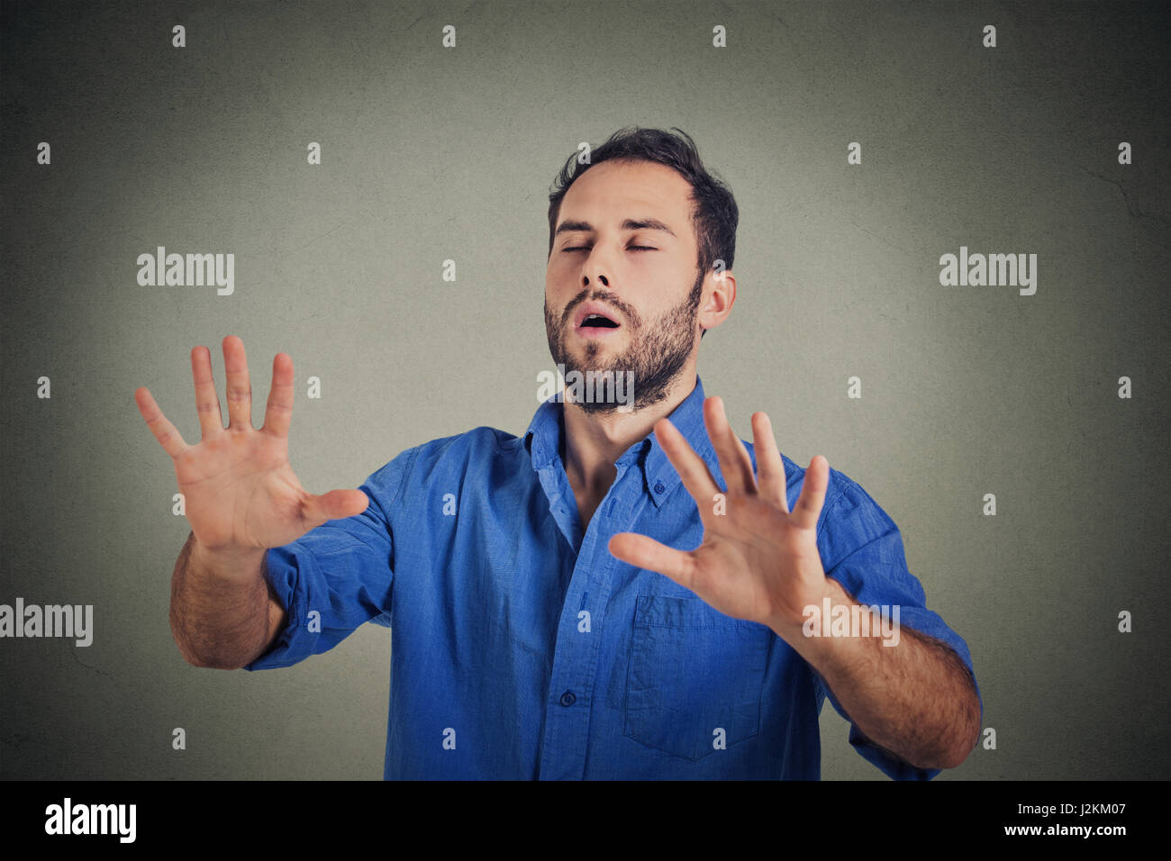 Man searching for something hi-res stock photography and images - Alamy