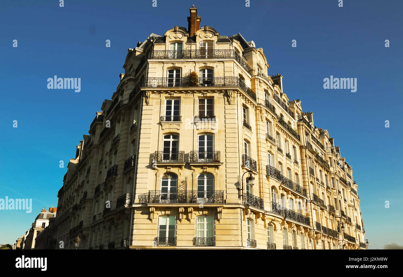France Paris Haussmann Building Facade Stock Photos & France Paris ...