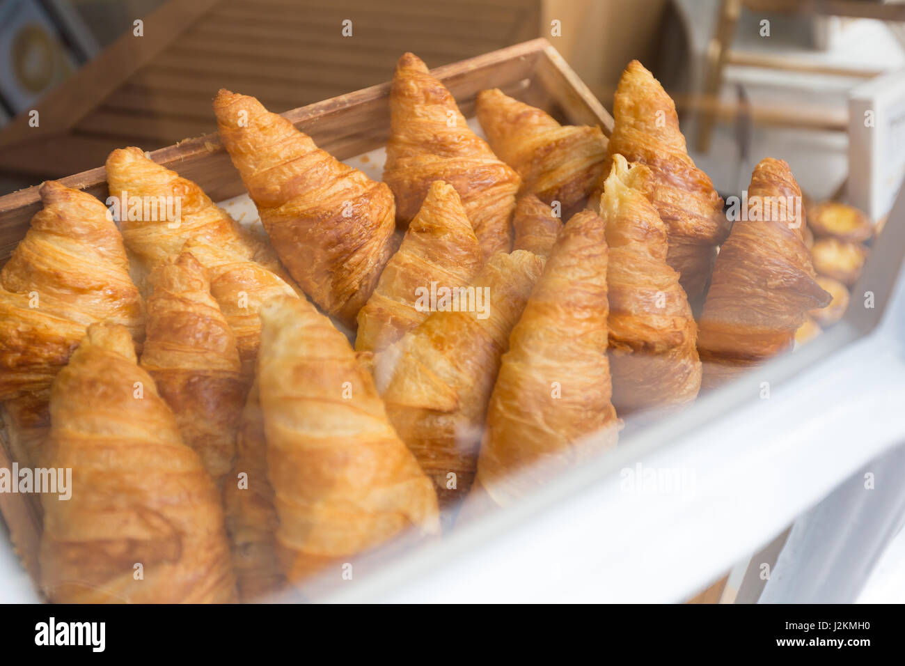 Bakery shops hi-res stock photography and images - Alamy