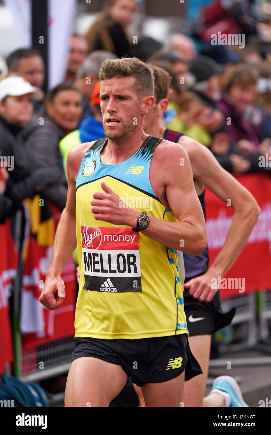 Jonny Mellor running in the 2017 London Marathon Stock Photo - Alamy